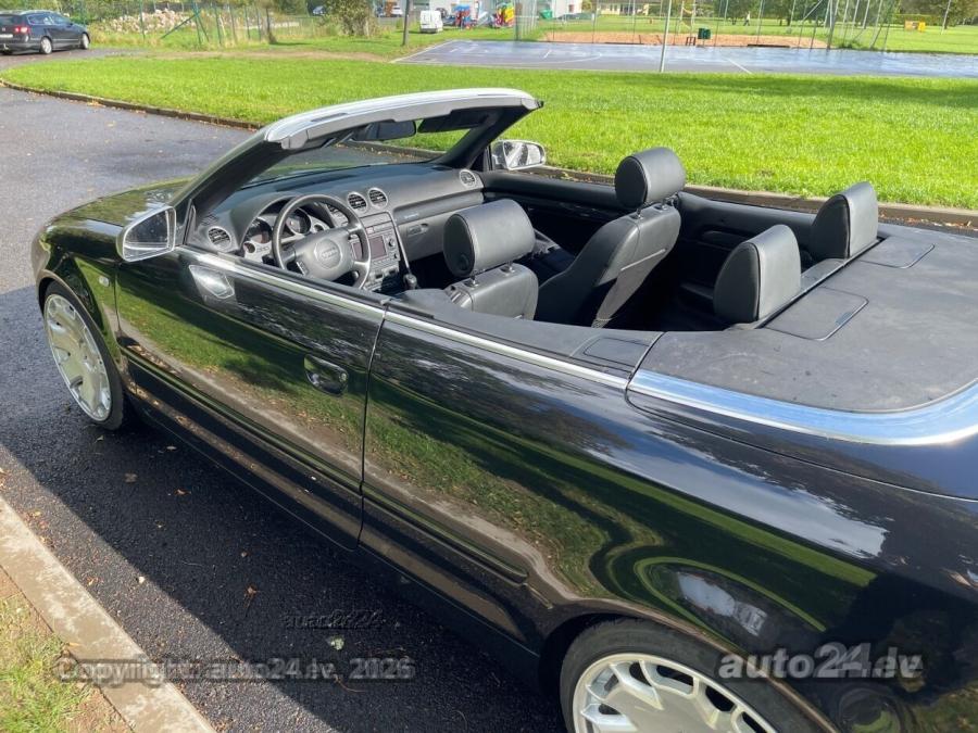 Melns Audi A4 2005 Tallina, ar dzinēja tilpumu 3.00 L un nobraukumu 291 tūkst. km par 4999 €, foto 11 vietnē AUTOMOTO.COM.LV