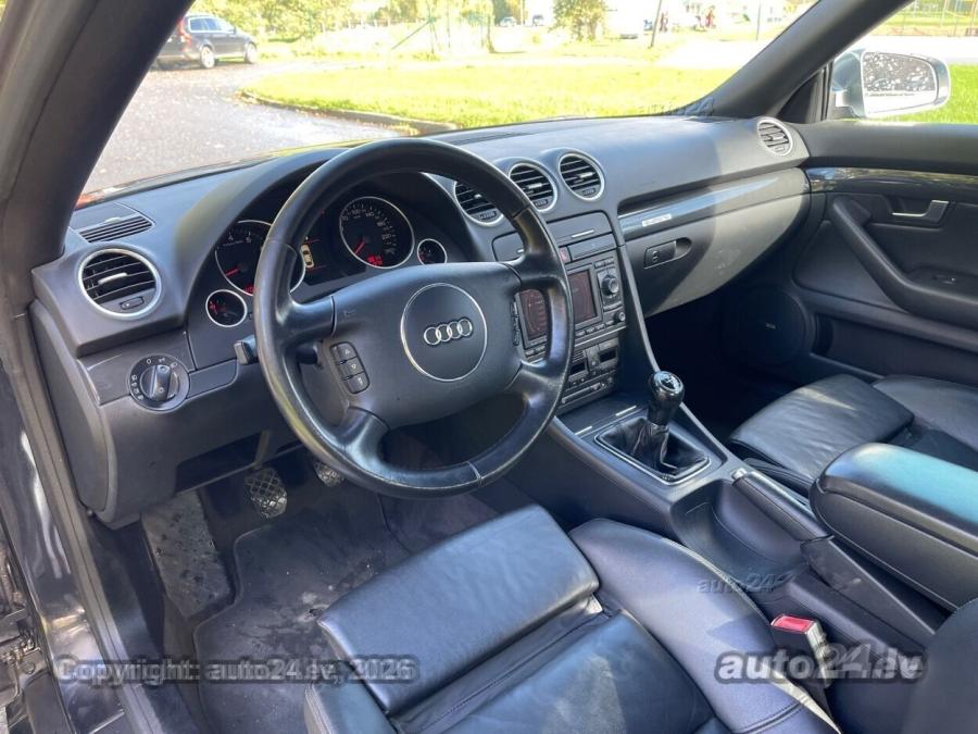 Melns Audi A4 2005 Tallina, ar dzinēja tilpumu 3.00 L un nobraukumu 291 tūkst. km par 4999 €, foto 14 vietnē AUTOMOTO.COM.LV