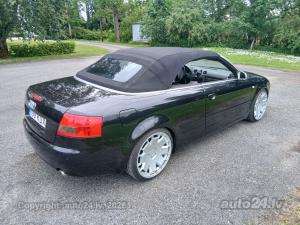 Melns Audi A4 2005 Tallina, ar dzinēja tilpumu 3.00 L un nobraukumu 296 tūkst. km par 3500 €, foto 10 vietnē AUTOMOTO.COM.LV