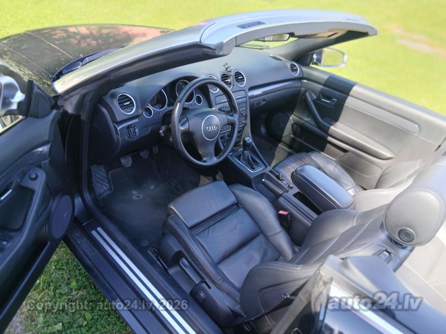 Melns Audi A4 2005 Tallina, ar dzinēja tilpumu 3.00 L un nobraukumu 296 tūkst. km par 3500 €, foto 11 vietnē AUTOMOTO.COM.LV