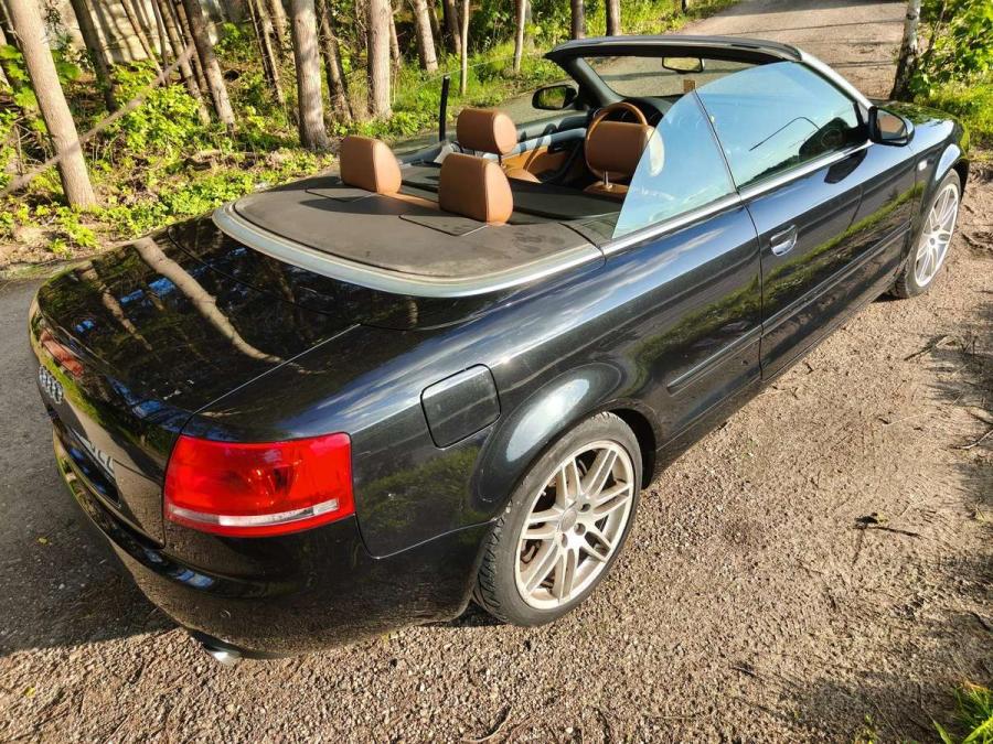 Melns Audi A4 2006 Viļņa, ar dzinēja tilpumu 3.20 L un nobraukumu 200 tūkst. km par 3250 €, foto 7 vietnē AUTOMOTO.COM.LV