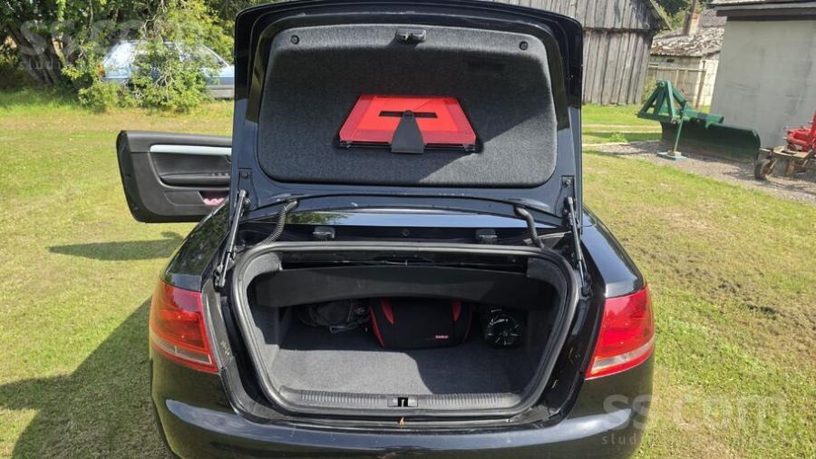 Melns Audi A4 2006 Daugavpils, ar dzinēja tilpumu 2.00 L un nobraukumu 227 tūkst. km par 4750 €, foto 13 vietnē AUTOMOTO.COM.LV
