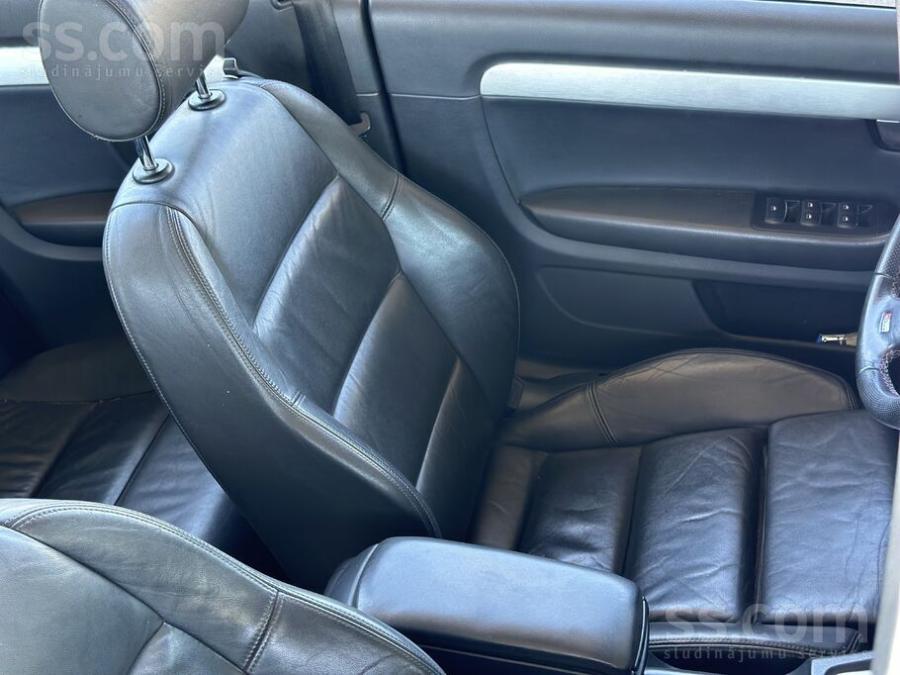 Black Audi A4 2007 in Daugavpils, with an engine capacity of 2.00 L and mileage of 135 thousand km for 5000 €, photo 15 on AUTOMOTO.COM.LV