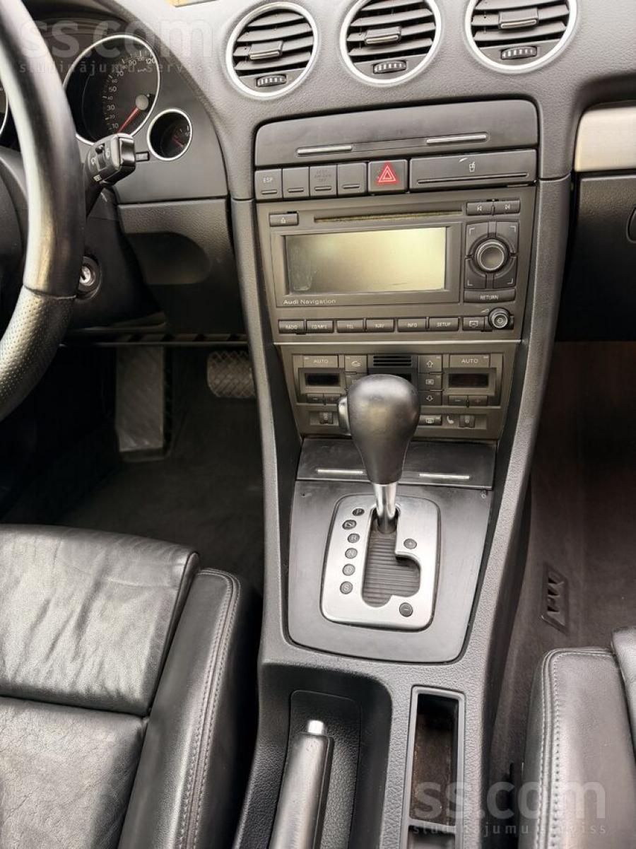 Melns Audi A4 2007 Rīga, ar dzinēja tilpumu 2.00 L un nobraukumu 171 tūkst. km par 6550 €, foto 12 vietnē AUTOMOTO.COM.LV