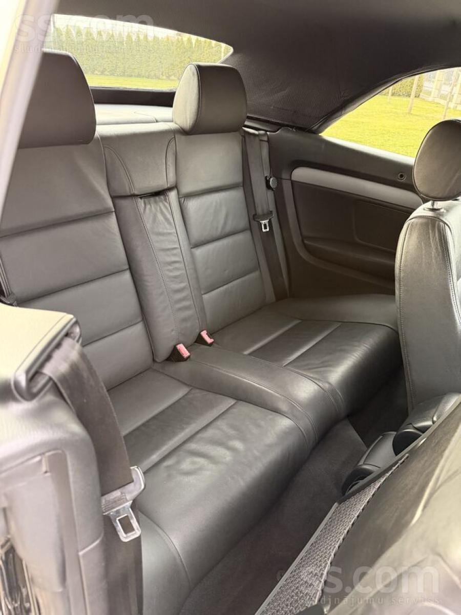 Melns Audi A4 2007 Rīga, ar dzinēja tilpumu 2.00 L un nobraukumu 171 tūkst. km par 6550 €, foto 13 vietnē AUTOMOTO.COM.LV