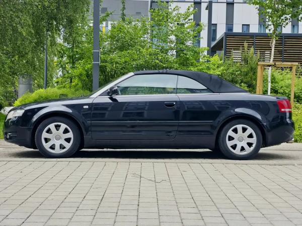 Black Audi A4 2007 in Riga, with an engine capacity of 2.00 L and mileage of 349 thousand km for 3990 €, photo 4 on AUTOMOTO.COM.LV