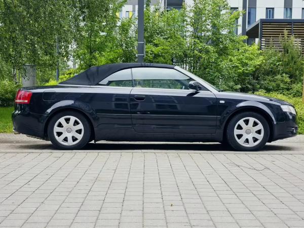 Black Audi A4 2007 in Riga, with an engine capacity of 2.00 L and mileage of 349 thousand km for 3990 €, photo 8 on AUTOMOTO.COM.LV