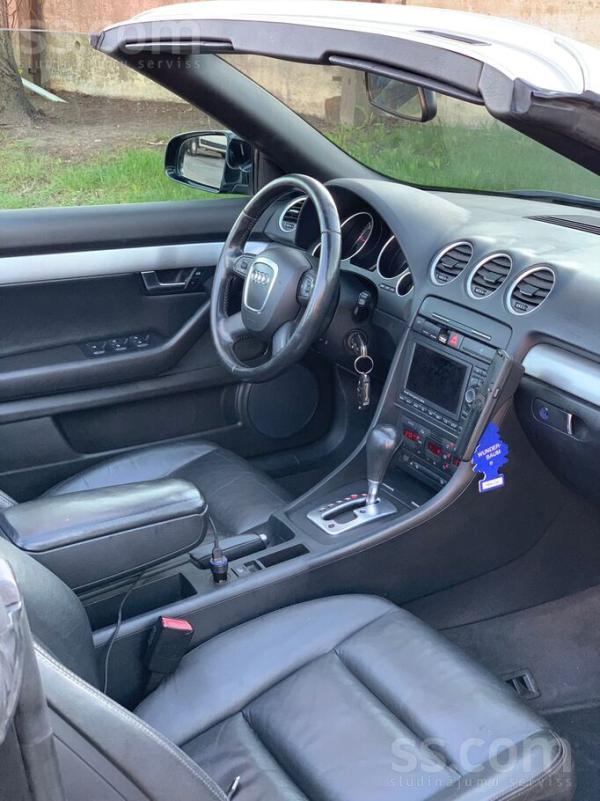 Black Audi A4 2008 in Riga, with an engine capacity of 2.00 L and mileage of 211 thousand km for 4990 €, photo 9 on AUTOMOTO.COM.LV
