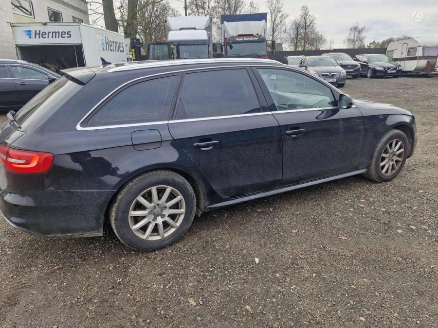 Black Audi A4 2013 in Marijampole, with an engine capacity of 2.00 L and mileage of 270 thousand km for 4700 €, photo 5 on AUTOMOTO.COM.LV