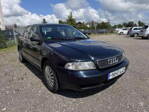 Melns Audi A4 1994 Kretinga, ar dzinēja tilpumu 1.78 L un nobraukumu 238 tūkst. km par 695 €, foto 3 vietnē AUTOMOTO.COM.LV