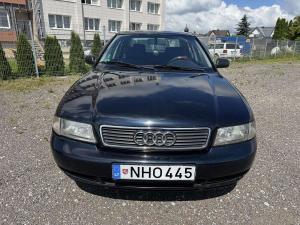 Melns Audi A4 1994 Kretinga, ar dzinēja tilpumu 1.78 L un nobraukumu 238 tūkst. km par 695 €, foto 4 vietnē AUTOMOTO.COM.LV