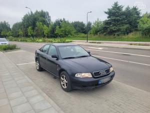Black Audi A4 1995 in Vilnius, with an engine capacity of 1.80 L and mileage of 247 thousand km for 950 €, photo 4 on AUTOMOTO.COM.LV