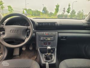 Black Audi A4 1995 in Vilnius, with an engine capacity of 1.80 L and mileage of 247 thousand km for 950 €, photo 10 on AUTOMOTO.COM.LV