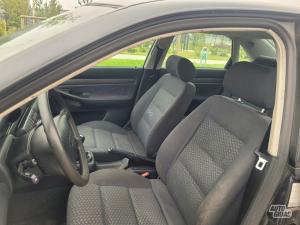 Black Audi A4 1995 in Vilnius, with an engine capacity of 1.80 L and mileage of 247 thousand km for 950 €, photo 13 on AUTOMOTO.COM.LV