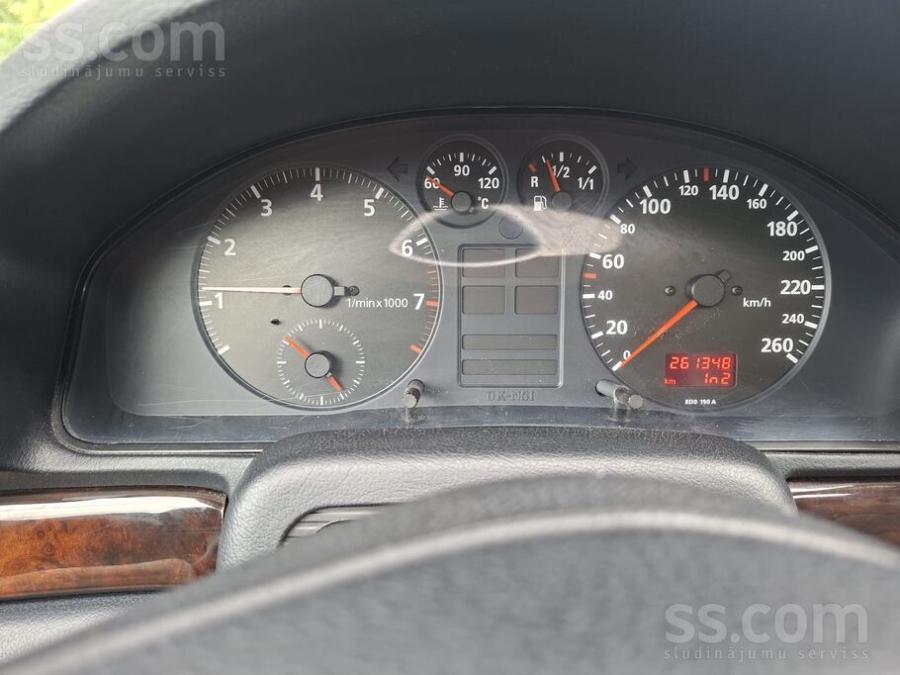 Melns Audi A4 1995 Valmiera, ar dzinēja tilpumu 2.80 L un nobraukumu 261 tūkst. km par 1500 €, foto 6 vietnē AUTOMOTO.COM.LV