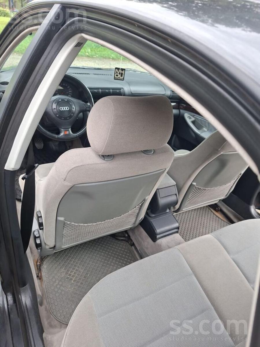 Melns Audi A4 1995 Valmiera, ar dzinēja tilpumu 2.80 L un nobraukumu 261 tūkst. km par 1500 €, foto 8 vietnē AUTOMOTO.COM.LV