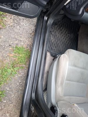 Melns Audi A4 1995 Valmiera, ar dzinēja tilpumu 2.80 L un nobraukumu 261 tūkst. km par 1500 €, foto 10 vietnē AUTOMOTO.COM.LV