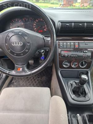 Melns Audi A4 1995 Valmiera, ar dzinēja tilpumu 2.80 L un nobraukumu 261 tūkst. km par 1500 €, foto 11 vietnē AUTOMOTO.COM.LV
