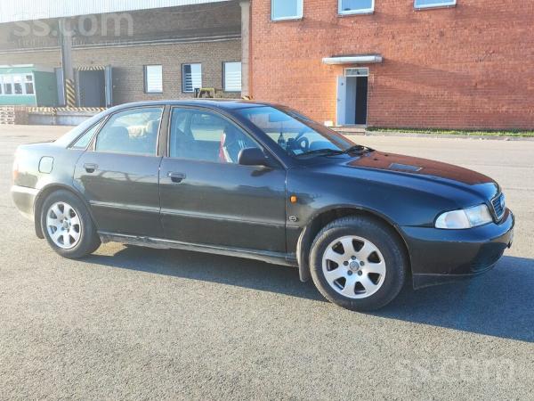 Melns Audi A4 1996 Limbaži, ar dzinēja tilpumu 1.60 L un nobraukumu 232 tūkst. km par 950 €, foto 1 vietnē AUTOMOTO.COM.LV
