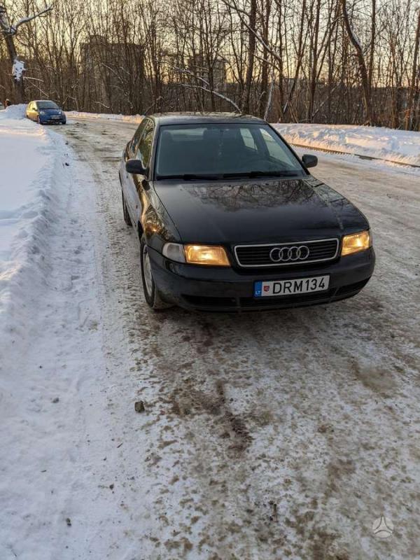 Black Audi A4 1996 in Vilnius, with an engine capacity of 1.78 L and mileage of 4245 thousand km for 900 €, photo 2 on AUTOMOTO.COM.LV
