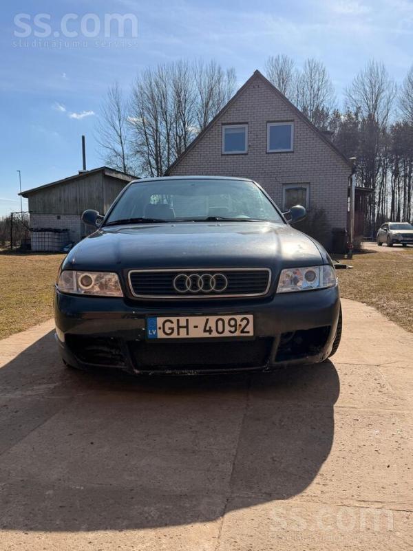 Black Audi A4 1996 in Valmiera, with an engine capacity of 1.80 L and mileage of 284 thousand km for 700 €, photo 7 on AUTOMOTO.COM.LV