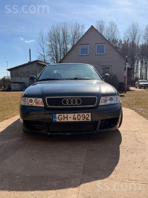Black Audi A4 1996 in Valmiera, with an engine capacity of 1.80 L and mileage of 284 thousand km for 700 €, photo 7 on AUTOMOTO.COM.LV