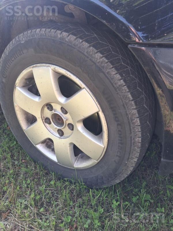 Melns Audi A4 1996 Ventspils, ar dzinēja tilpumu 1.90 L un nobraukumu 417 tūkst. km par 1300 €, foto 3 vietnē AUTOMOTO.COM.LV