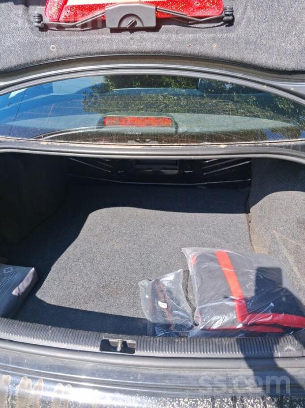 Melns Audi A4 1996 Ventspils, ar dzinēja tilpumu 1.90 L un nobraukumu 417 tūkst. km par 1300 €, foto 8 vietnē AUTOMOTO.COM.LV