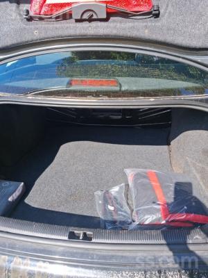Black Audi A4 1996 in Ventspils, with an engine capacity of 1.90 L and mileage of 417 thousand km for 1300 €, photo 9 on AUTOMOTO.COM.LV