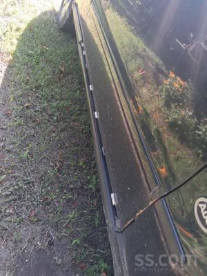 Black Audi A4 1996 in Ventspils, with an engine capacity of 1.90 L and mileage of 417 thousand km for 1300 €, photo 16 on AUTOMOTO.COM.LV