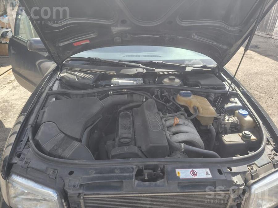 Black Audi A4 1997 in Riga, with an engine capacity of 1.60 L and mileage of 217 thousand km for 750 €, photo 7 on AUTOMOTO.COM.LV