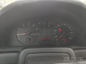 Black Audi A4 1997 in Riga, with an engine capacity of 1.60 L and mileage of 217 thousand km for 750 €, photo 8 on AUTOMOTO.COM.LV
