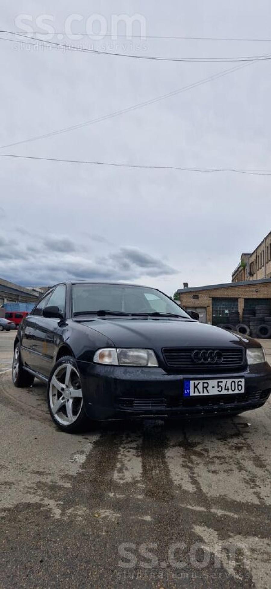 Melns Audi A4 1997 Rīga, ar dzinēja tilpumu 1.90 L un nobraukumu 299 tūkst. km par 1100 €, foto 3 vietnē AUTOMOTO.COM.LV