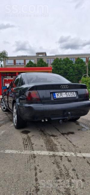 Melns Audi A4 1997 Rīga, ar dzinēja tilpumu 1.90 L un nobraukumu 299 tūkst. km par 1100 €, foto 6 vietnē AUTOMOTO.COM.LV