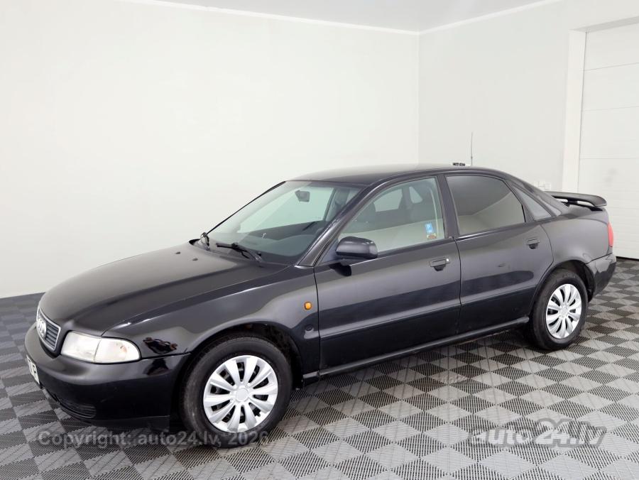 Черный Ауди А4 1997 в Таллин, объемом двигателя 1.80 л и пробегом 266 тыс. км за 799 €, фото 3 на AUTOMOTO.COM.LV
