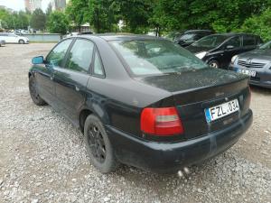 Black Audi A4 1997 in Vilnius, with an engine capacity of 1.90 L and mileage of 316 thousand km for 720 €, photo 4 on AUTOMOTO.COM.LV
