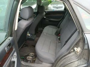 Black Audi A4 1997 in Vilnius, with an engine capacity of 1.90 L and mileage of 316 thousand km for 720 €, photo 6 on AUTOMOTO.COM.LV