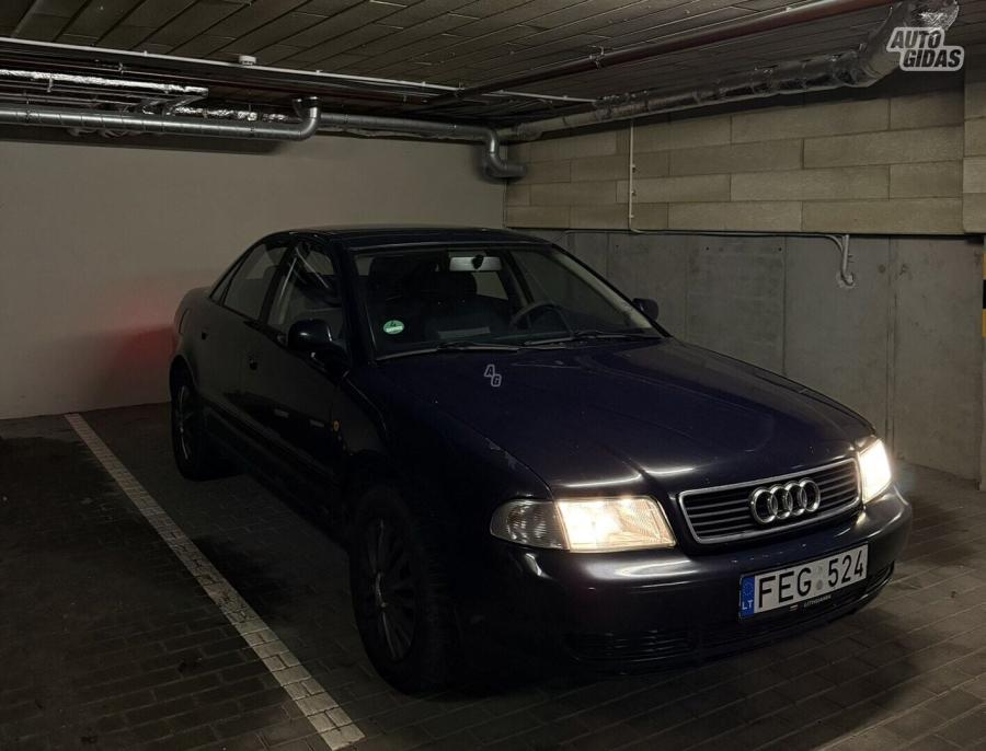 Melns Audi A4 1997 Viļņa, ar dzinēja tilpumu 1.60 L un nobraukumu 292 tūkst. km par 390 €, foto 10 vietnē AUTOMOTO.COM.LV