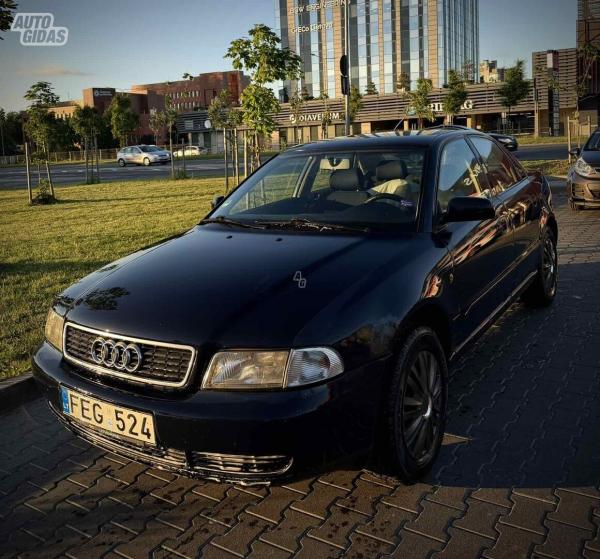Melns Audi A4 1997 Viļņa, ar dzinēja tilpumu 1.60 L un nobraukumu 292 tūkst. km par 390 €, foto 5 vietnē AUTOMOTO.COM.LV
