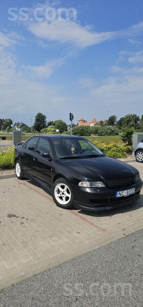Black Audi A4 1997 in Bauska, with an engine capacity of 1.80 L and mileage of 336 thousand km for 1500 €, photo 1 on AUTOMOTO.COM.LV
