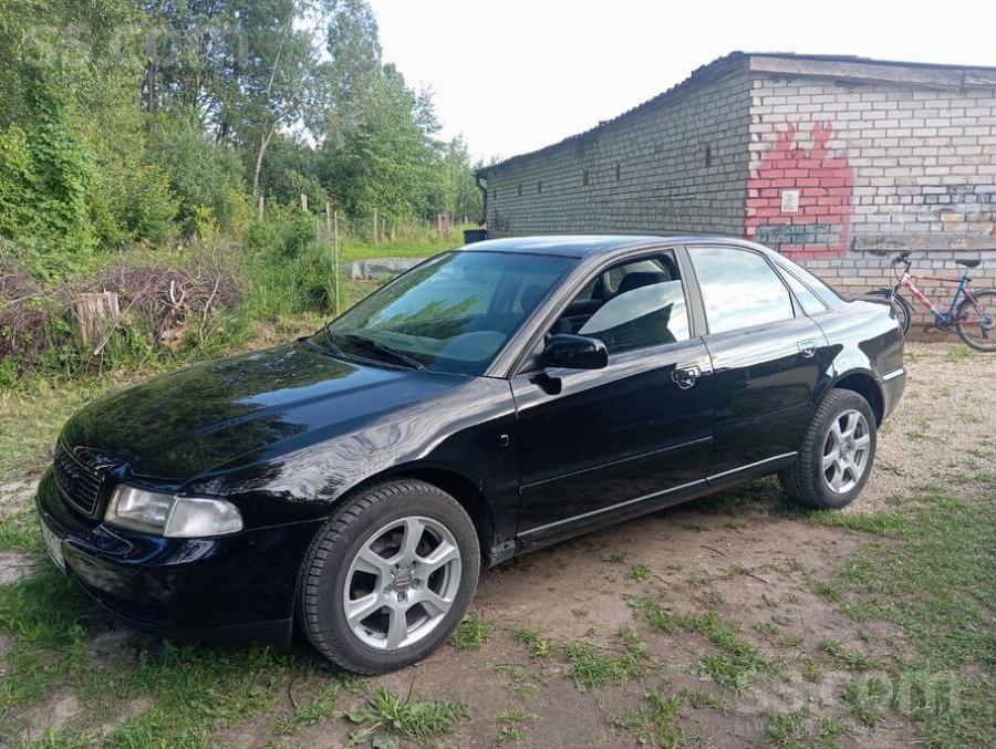 Черный Ауди А4 1997 в Резекне, объемом двигателя 1.60 л и пробегом 316 тыс. км за 1350 €, фото 2 на AUTOMOTO.COM.LV