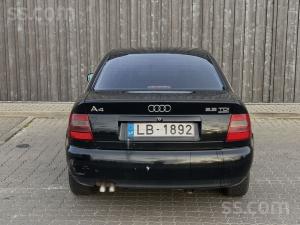 Melns Audi A4 1998 Jelgava, ar dzinēja tilpumu 2.50 L un nobraukumu 331 tūkst. km par 2500 €, foto 5 vietnē AUTOMOTO.COM.LV