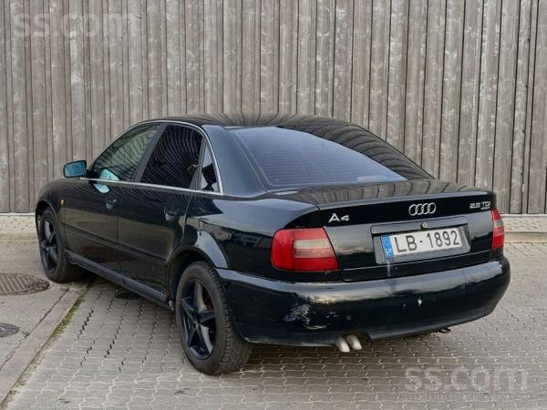 Melns Audi A4 1998 Jelgava, ar dzinēja tilpumu 2.50 L un nobraukumu 331 tūkst. km par 2500 €, foto 6 vietnē AUTOMOTO.COM.LV