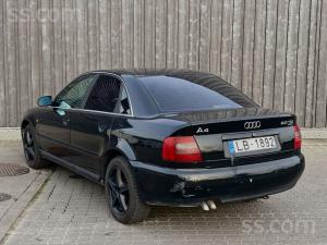 Melns Audi A4 1998 Jelgava, ar dzinēja tilpumu 2.50 L un nobraukumu 331 tūkst. km par 2500 €, foto 7 vietnē AUTOMOTO.COM.LV