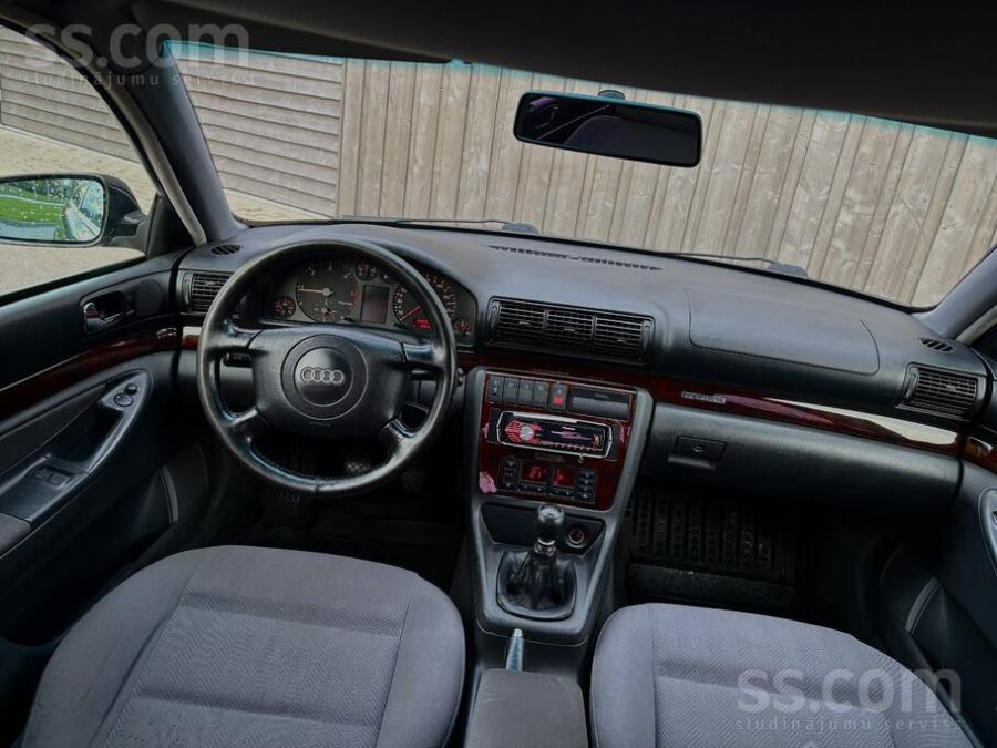 Melns Audi A4 1998 Jelgava, ar dzinēja tilpumu 2.50 L un nobraukumu 331 tūkst. km par 2500 €, foto 8 vietnē AUTOMOTO.COM.LV