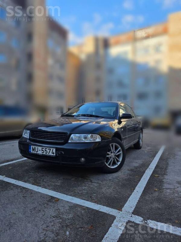 Black Audi A4 1999 in Riga, with an engine capacity of 1.60 L and mileage of 274 thousand km for 1200 €, photo 4 on AUTOMOTO.COM.LV