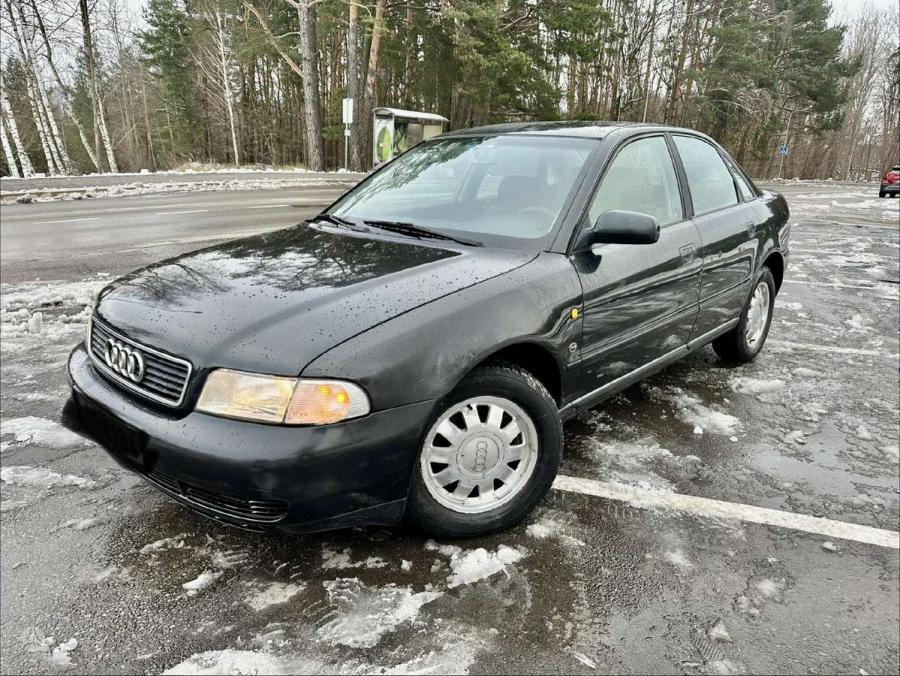 Melns Audi A4 1999 Kaišiadorys, ar dzinēja tilpumu 1.78 L un nobraukumu 403 tūkst. km par 830 €, foto 11 vietnē AUTOMOTO.COM.LV