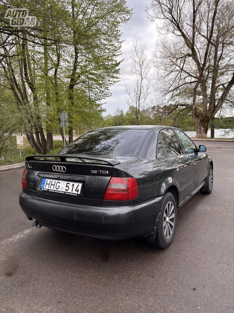 Black Audi A4 1999 in Vilnius, with an engine capacity of 1.90 L and mileage of 383 thousand km for 900 €, photo 5 on AUTOMOTO.COM.LV