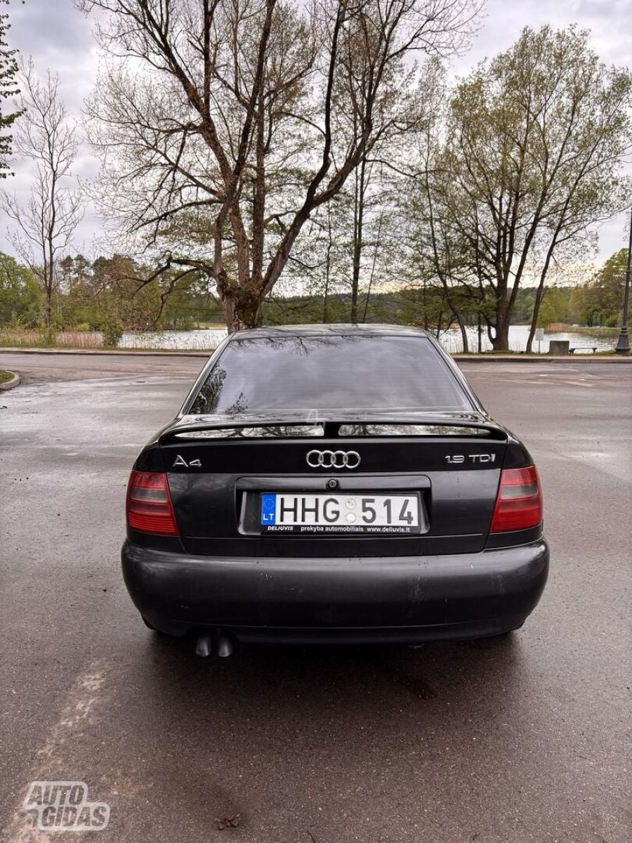 Black Audi A4 1999 in Vilnius, with an engine capacity of 1.90 L and mileage of 383 thousand km for 900 €, photo 7 on AUTOMOTO.COM.LV