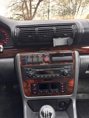 Black Audi A4 1999 in Vilnius, with an engine capacity of 1.90 L and mileage of 383 thousand km for 900 €, photo 13 on AUTOMOTO.COM.LV